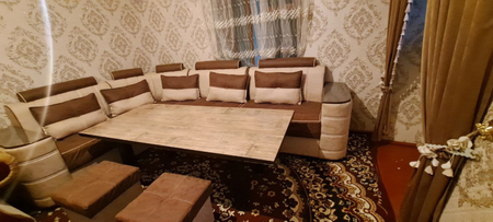 Ugolok (divan) yangi holatda