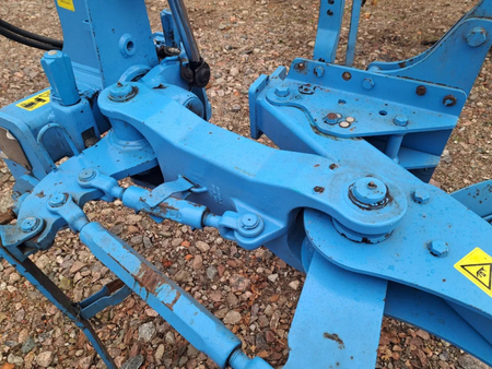 Lemken europal 7. Plug bor sotiladi