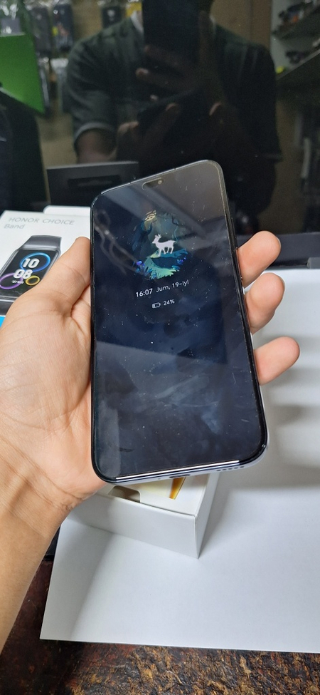 HONOR 200 LITE 230$
