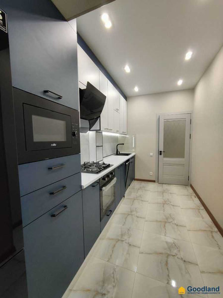 В Яккасарайском районе (на Бабура) продается 3х ком. квартира (J 1164)