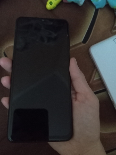 Samsung a12 sotiladi narx boʻlishi 800.000