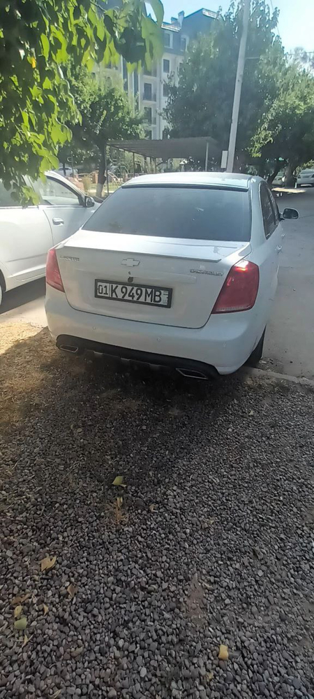 Lasetti 1.8 avtamat