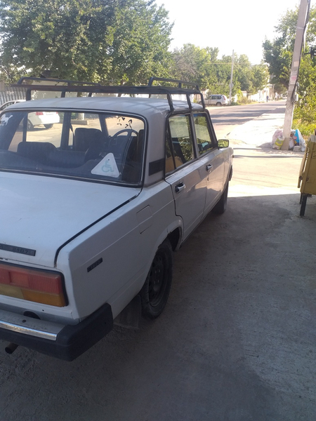 Ваз 2107 сотилади 1993 йил