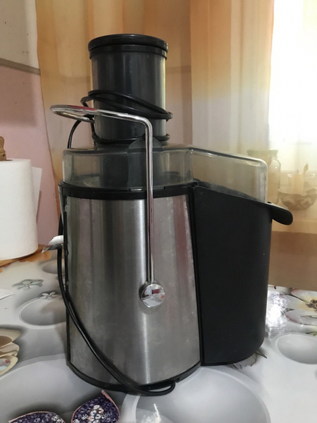 Соковыжималка скарлет