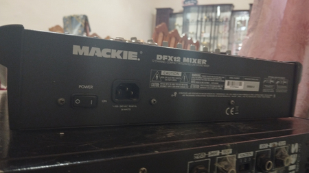 Mackie va Royal S1200 kones sotiladi