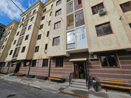 2х комнатная квартира на 1 этаже