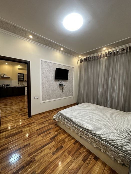 Продаётся 3х комнатная квартира Жк Vita Stroy  ( Паркентский)