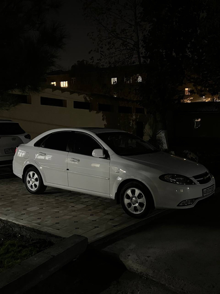Gentra yil 2021 km 45000