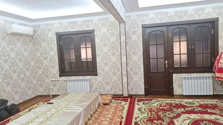 Срочно продам свою 5 комнатную квартиру с двором и подвалом