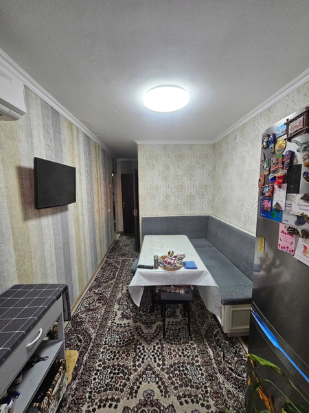 2 xonali 60m² 3-qavat sotiladi.