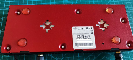 Продается роутер Mikrotik RB2011UAS-2HnD-IN