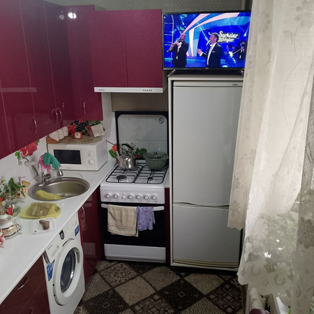 ПРОДАЁТСЯ сво́я квартира Юнусабад 12 квартал