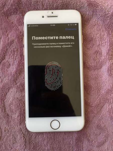 iPhone 8 64 76% bez karopka