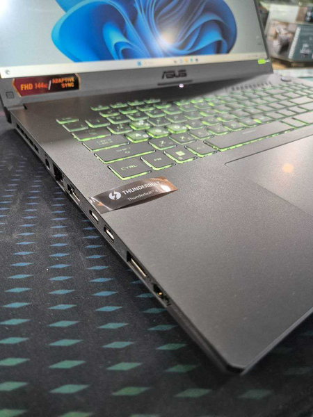 Asus TUF Gaming F17 (i7-12700H/16/512/RTX4050)