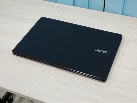 Acer E1 510     4 potokli 4/500 gb noutbuk notbook notbuk
