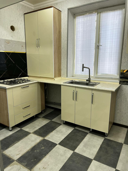 Сотилади квартира