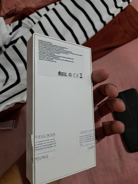 Samsung A 54 sotiladi xotira 256 Gb