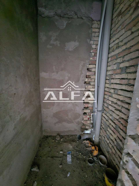 3 xonali 105m² 2-qavat sotiladi.
