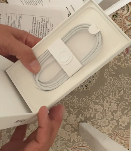 Iphone 16 pro max 256 black 24- sikl  LL/A emkost 100%