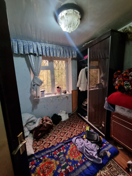 Срочно продаётся 2 ком переделние 3 на 2 этаже вокзал ор ж/д парк