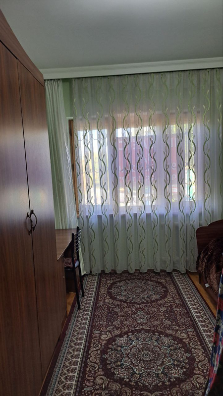 Uy sotiladi Sebzor