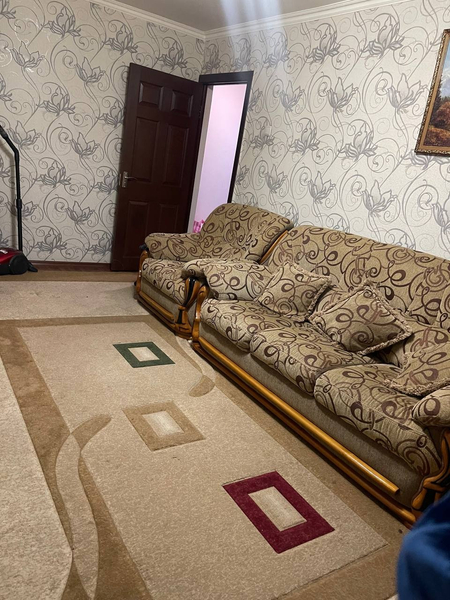 Максим Горкий, битта хона битта қизга берилади