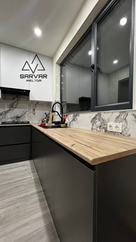 Продам 2/2/4 Буюк ипак йули  36.6 Лафарга