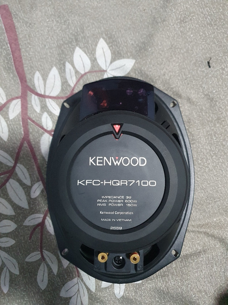 Kenwood 7100 sotiladi
