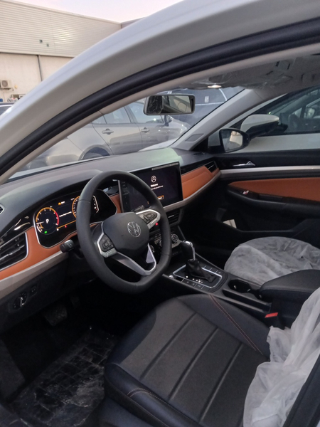Volkswagen Bora 1 2T Yuexing Pro edition