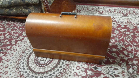 Швейная машина Подольск с моторчиком