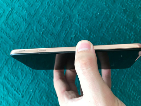Samsung J4 PLUS telfon tiniq holatda 32 tali