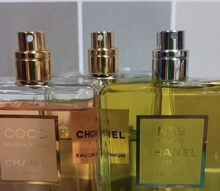 Распив, отливает Chanel Coco, 19 Poudre, 19 классика