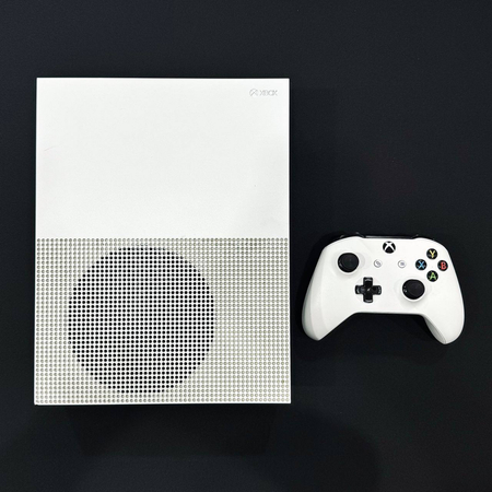 Продаётся X BOX ONE 1 TB