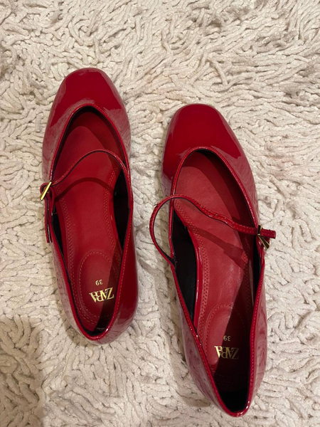 Новые балетки zara. 39.
