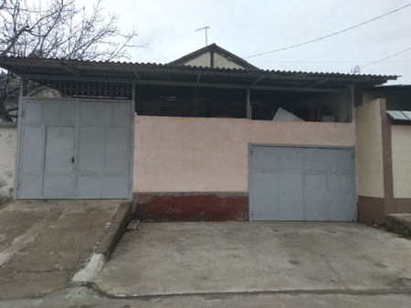 Продаётся дом 3,20 соток на Мирзо Улугбекского района