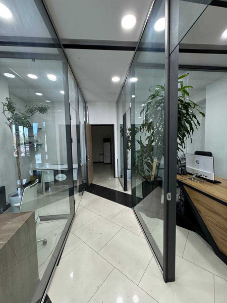 Продаётся Евро офис Ориентир: МКАД 8 роддом ЖК Golden House  200м2