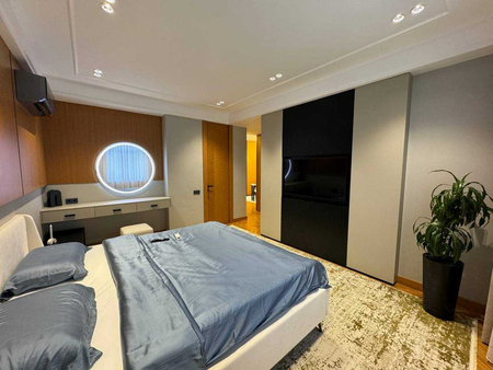 112m² 7-qavat sotiladi