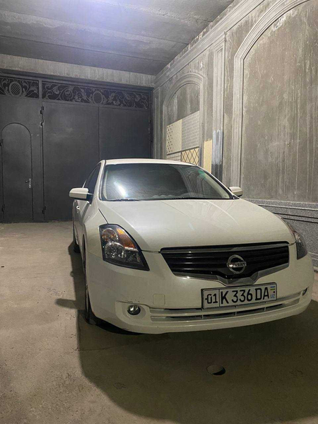 Nissan Altima lux Srochno