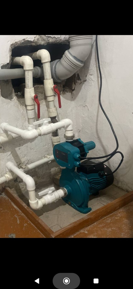 Установка насосов для напора воды