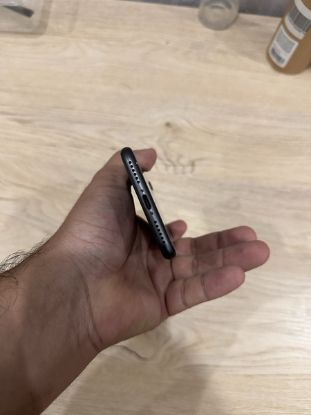 Iphone 8 ideal  100%