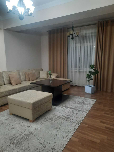 2-к квартира в Банковском доме срочно продам 2/7/9 (id1022)