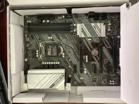 Gigabyte z390 материнская плата