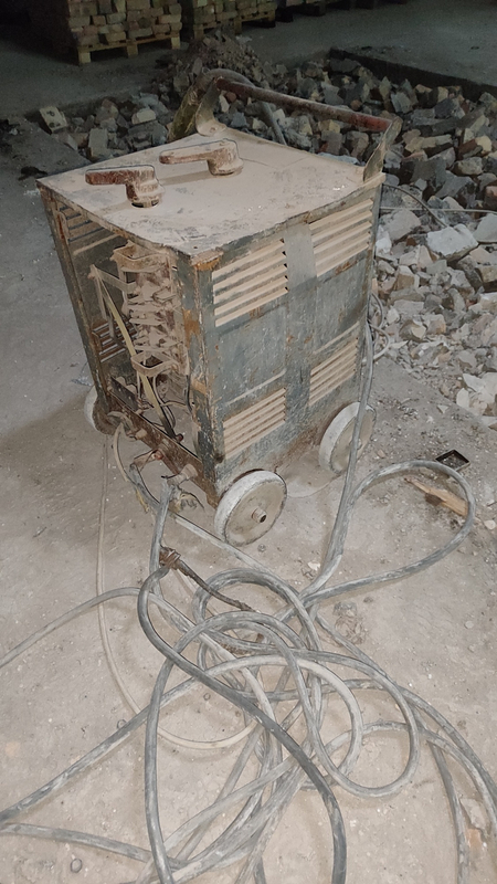 Svarka apparat  220v