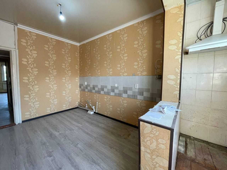 Продается квартира в Ташкенте 4/6/9.Мирзо Улугбек ул: С.Азимов (J3066)