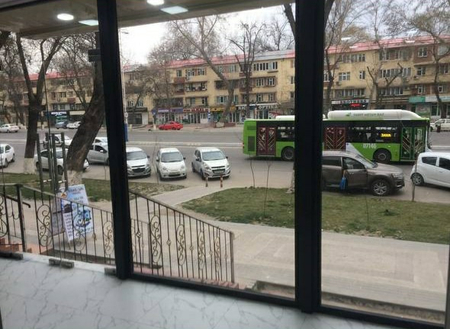 Аренда: Тур Фирма,  Салон красоты, 75м2 у дороги