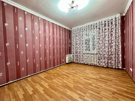 Продается 4 комнатная квартира площадью 120 кв.м. В Повороте
