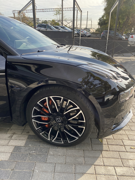 ZEEKR 001 z - sport do res