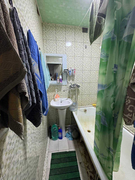 Продаётся 2х комн квартира на 4 этаже Ор-р Гуливер
