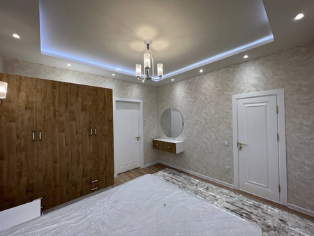 Продаю 4х ком.Люкс.кв. новостройка 117м² 3-этаж ул.Гагарина 121.900$