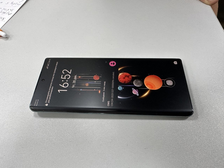 Продаю телефон Honor x 9 a